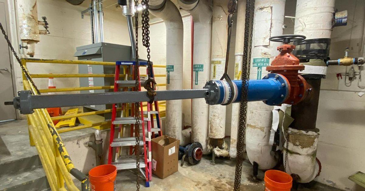 When To Use Professional Line Stopping Services